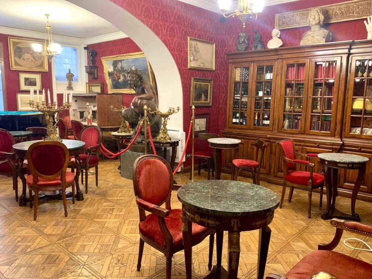 Visiting The Antico Caffè Greco Rome, The Oldest Bar In Rome