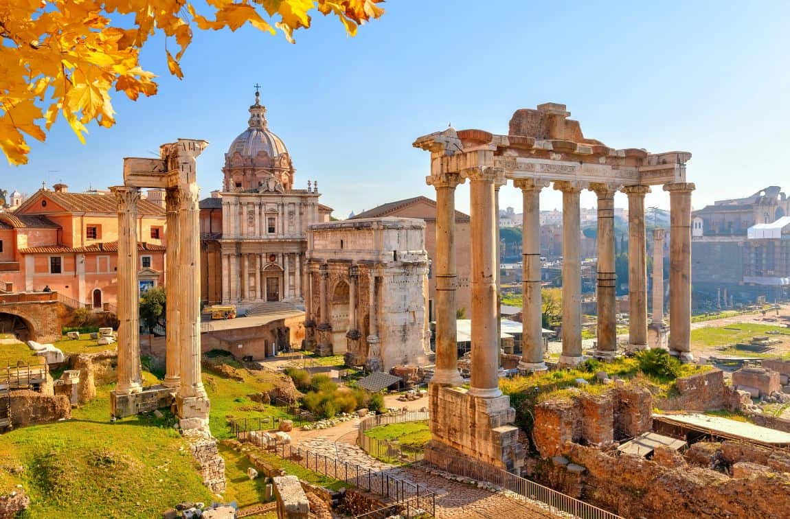 15 Must-See Places In Italy In The Fall (Weather & Festivals)
