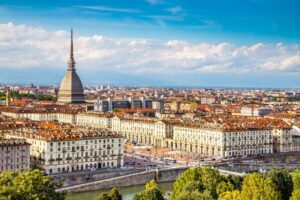 15 Must-See Places In Italy In The Fall (Weather & Festivals)